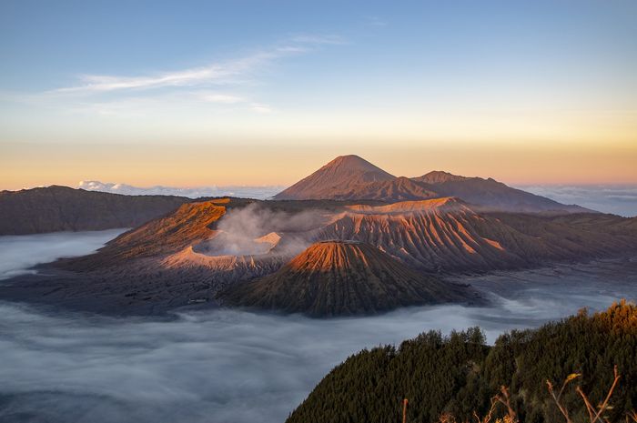 Mengenal 7 Gunung Tertinggi di Indonesia, Mulai Gunung Puncak Jaya hingga Sanggar - Bobo