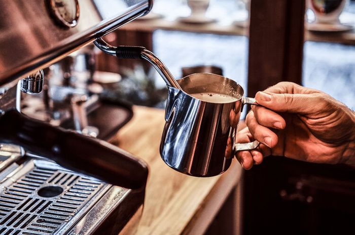Dari Espresso Hingga Doppio, Ini Daftar Racikan Minuman Kopi yang ...