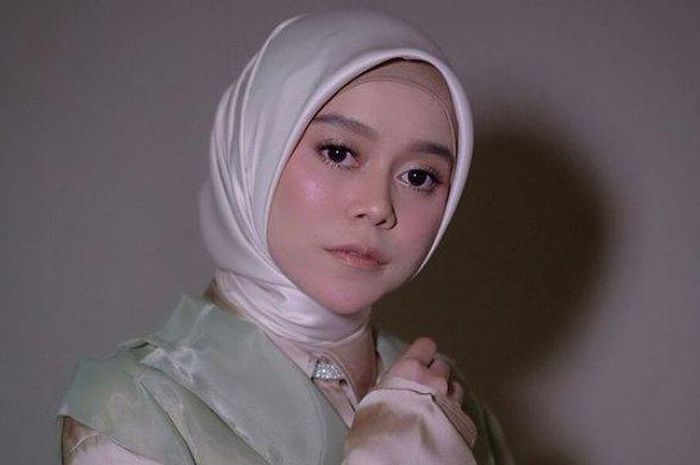 Mimik Wajah Lesti Kejora Saat Dengarkan Lagu Galau Banjir Komentar ...