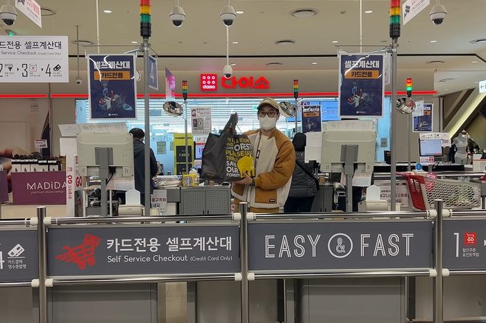 5 Fakta Belanja di Korea Selatan, Bisa Bayar Produk Tanpa Kasir ... 5 Fakta Belanja di Korea Selatan, Bisa Bayar Produk Tanpa Kasir ...