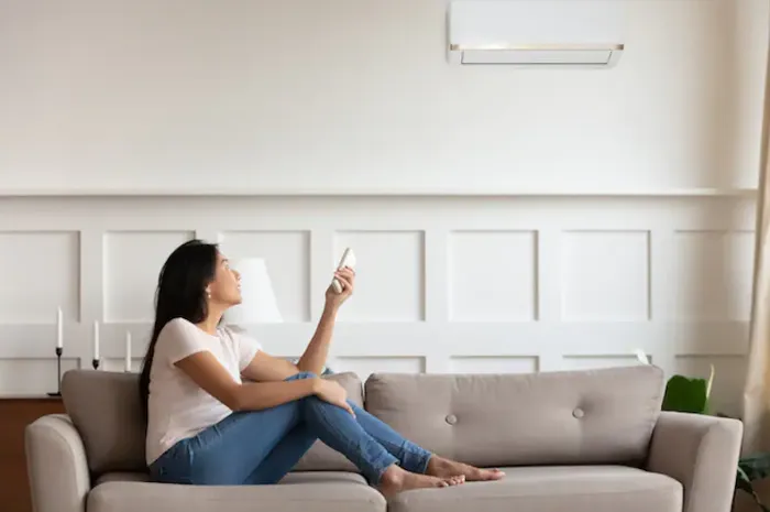 Jangan Kelamaan di Ruang Ber-AC, Ini 4 Bahaya yang Bisa Ditimbulkan ...