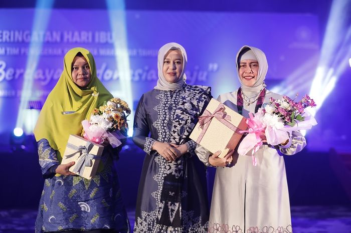 TP PKK Kota Makassar Peringati Hari Ibu Bersama Anak Disabilitas dan ... TP PKK Kota Makassar Peringati Hari Ibu Bersama Anak Disabilitas dan ...