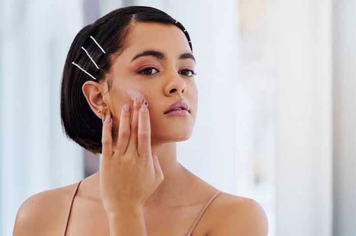 Wajah Kusam Langsung Glowing! Ini 4 Rekomendasi Krim Malam dengan ...