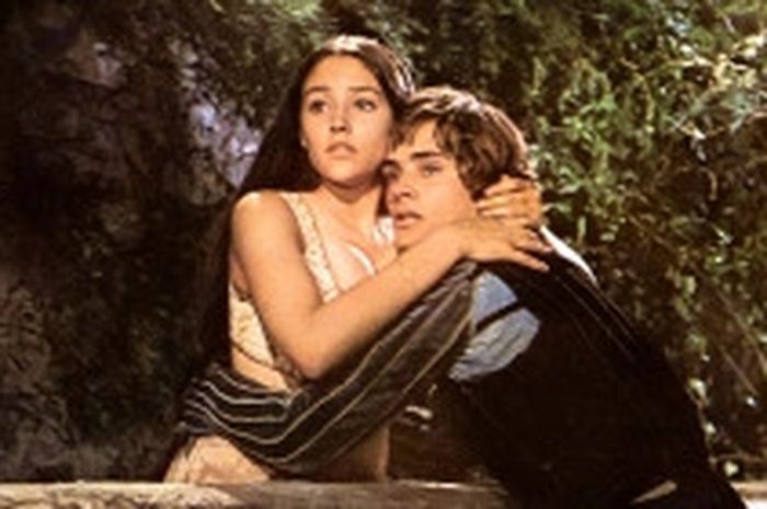 Perihal Adegan Telanjang, Bintang Romeo dan Juliet 1968 Gugat Paramount - Hai