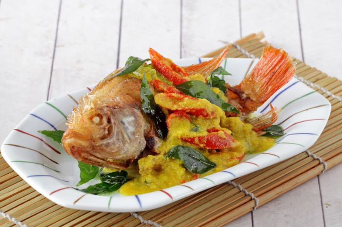 Resep Ikan Goreng Saus Kari, Menu Super Enak Dan Praktis Untuk Makan ...