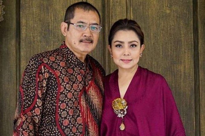 Khirani Trihatmodjo Kuliah di Melbourne, Mayangsari Asyik Pacaran ...
