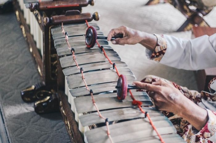 Lagu Cublak-Cublak Suweng: Asal, Tangga Nada, Arti Syair, dan Kesan ...