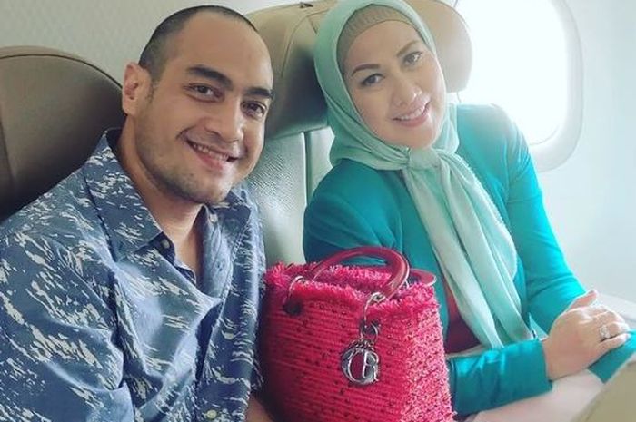 Hidung Venna Melinda Bersimbah Darah, Ternyata Ferry Irawan Kerap Ancam Hal Ini Kepada Ibunda ...