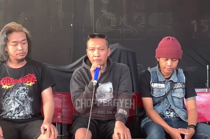 Klarifikasi Musisi Lokal Pelempar Gelas Plastik di Gig Band Punk Korea ...