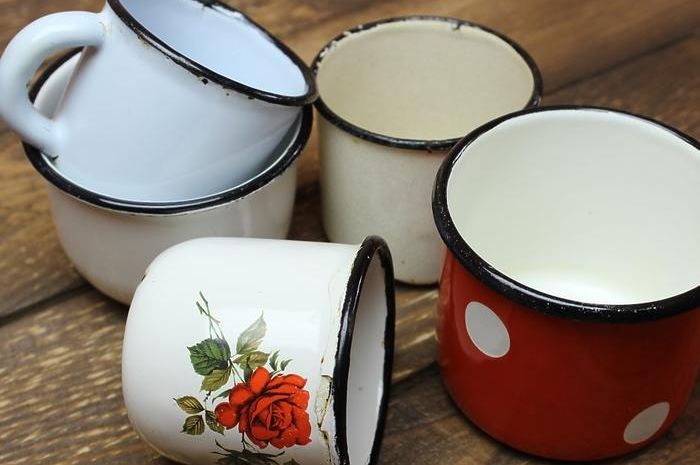 Cara Ampuh Menghilangkan Kerak Kuning di Cangkir Seng, 4 Bahan ini ...