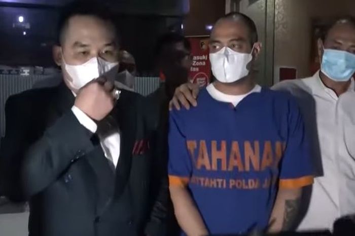 Buntut Perlakuan KDRT Ferry Irawan, Venna Melinda Mantap Pilih Bercerai ... Buntut Perlakuan KDRT Ferry Irawan, Venna Melinda Mantap Pilih Bercerai ...