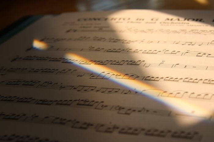 Teknik Permainan Alat Musik Melodis, Teknik Legato dan Teknik Staccato ...