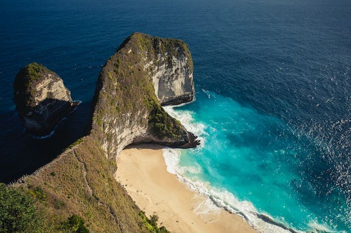 Contoh Perilaku Baik dalam Memberi Dukungan pada Pemerintah demi ...