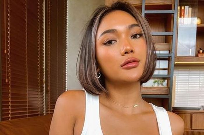 Pantai Kalah Eksotis! Intip Seksinya Marion Jola Saat Pamer Kemesraan - Stylo