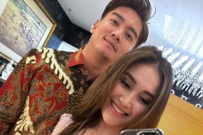 KODE Boy William Segera Nikahi Ayu Ting Ting? Terungkap Rencana dengan ...