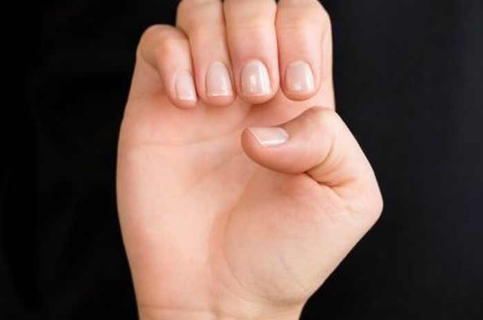 Penyebab Kuku Menguning, Perhatikan Juga Cara Merawatnya Supaya Tidak ...