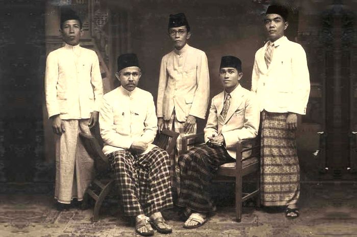Semangat Perjuangan Persatuan Islam Melawan Kolonialisme Belanda - National Geographic