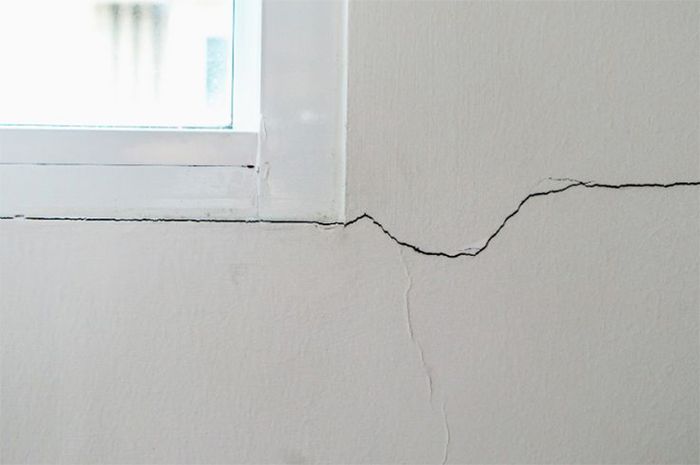 Jangan Anggap Remeh! Dinding Retak dengan Ciri Ini Ternyata Bisa Jadi ...