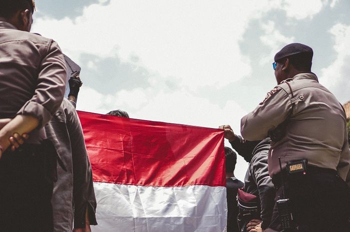Cara Mengatasi Ancaman Integrasi Nasional - Adjar