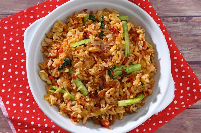 Resep Nasi Goreng Terasi Ayam, Menu Sarapan Praktis Dengan Aroma yang Harum Banget - Semua ...