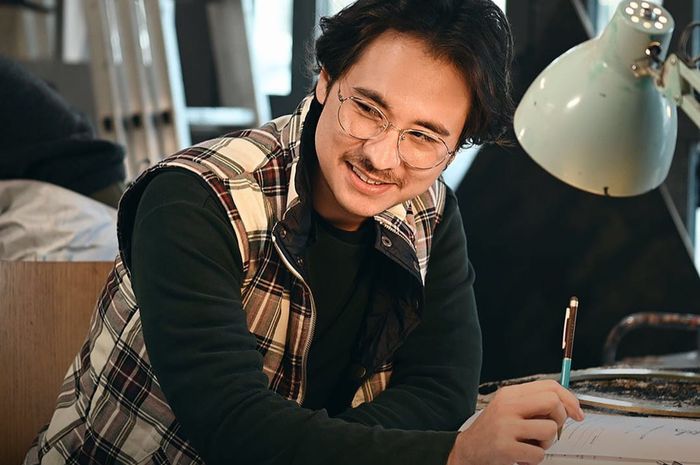 Transformasi Jerome Kurnia Jadi Kit, Tumbuhin Kumis Hingga Baju Layer ...