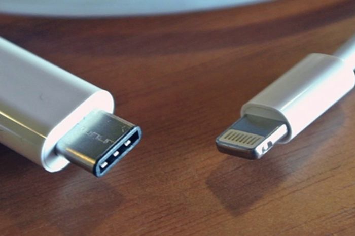USB-C di iPhone 15 Dikabarkan Cuma Port Lightning Yang Didesain Ulang - Semua Halaman - Nextren ...