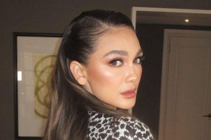 Kakak Luna Maya Ternyata Bukan Orang Sembarangan di Negeri ini, Geluti ... Kakak Luna Maya Ternyata Bukan Orang Sembarangan di Negeri ini, Geluti ...