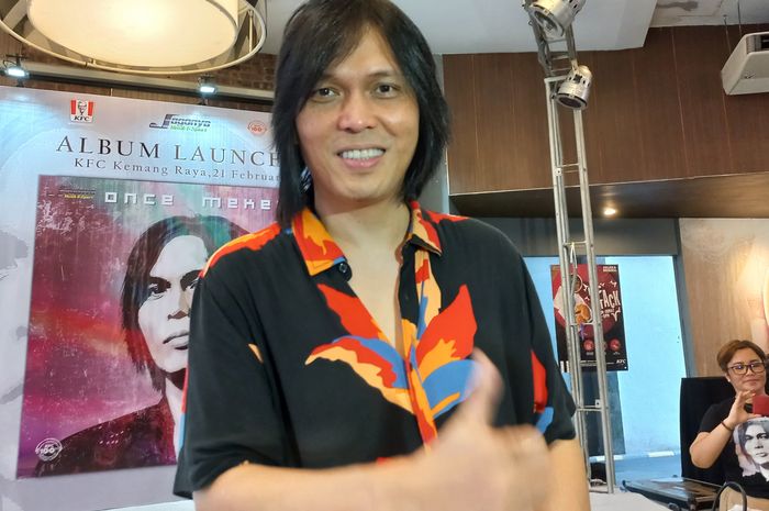 Bermodalkan Sate Ayam, Once Mekel Berhasil Gaet Mantan Gitaris Gun N ...