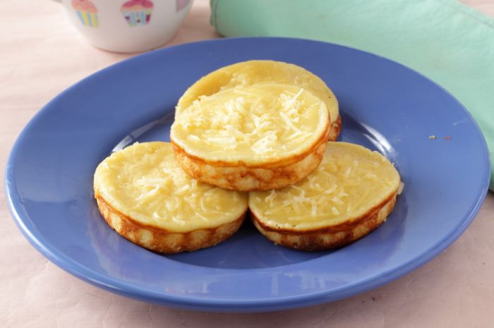 Resep Kue Lumpur Keju, Kue Tradisional yang Selalu Punya Banyak ...