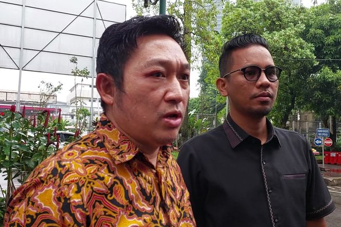 Semakin Terang, Ini Sosok Perempuan APA yang Sempat Disebut Mantan ...