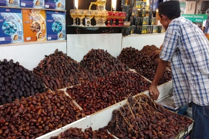 Minggu Depan Sudah Puasa, ini 3 Trik Memilih Kurma yang Manis di Mulut ...
