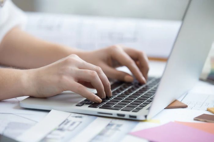 Mengenal Fitur Aplikasi, Materi Informatika Kelas VIII SMP - Kids