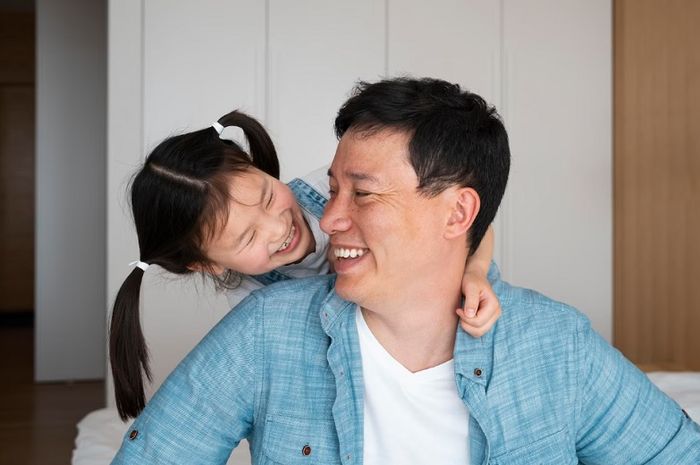Alasan Pentingnya Ayah Berperan Sama dalam Pengasuhan Anak Perempuan ... Alasan Pentingnya Ayah Berperan Sama dalam Pengasuhan Anak Perempuan ...
