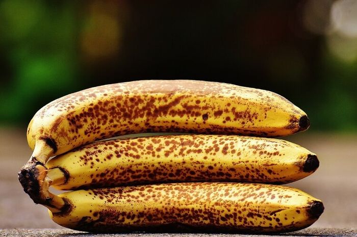 Trik Jitu Simpan Pisang Supaya Gak Hitam-hitam, Semprot Pakai Bahan ini ...