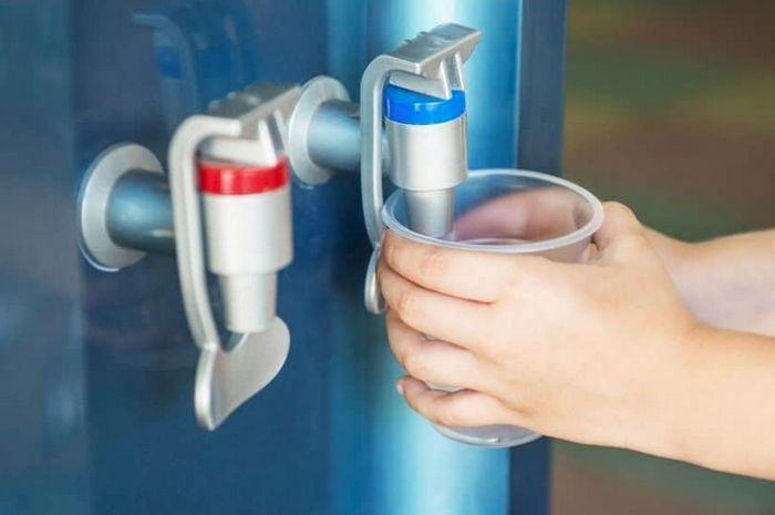 4 Penyebab Air Dispenser Keluarnya Kecil, Mending Catat Cara ...