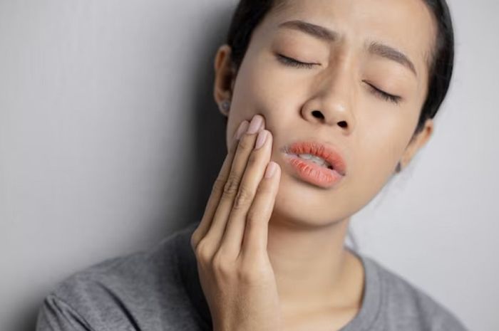 Bibir Kering Pecah-pecah Sampai Berdarah Saat Puasa, Ini Cara Mengatasinya - Nakita