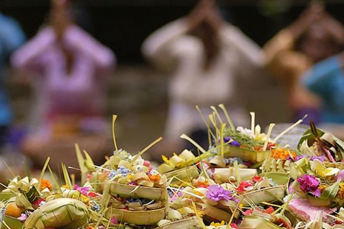 Menguak Mitos Weton Selasa Kliwon, Konon Hari Paling Sakral dalam ...