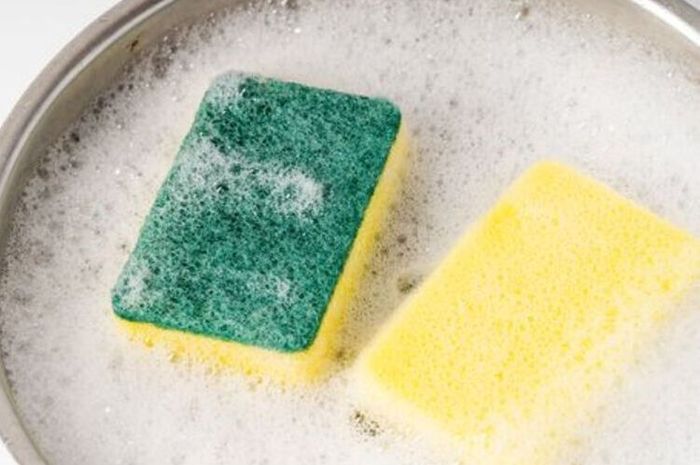 Trik Membuat Spons Cuci Piring Tidak Mudah Rusak dan Daya Gosoknya ...