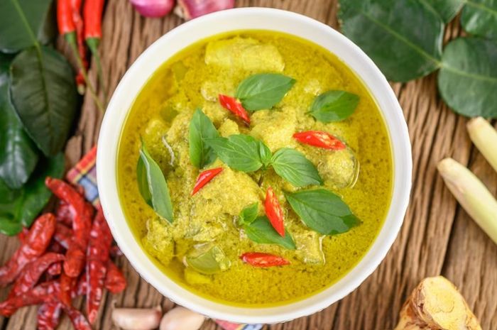 Cara Masak Opor Ayam Supaya Awet Tidak Cepat Basi, Chef Ini Sampaikan ...