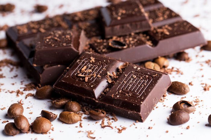 Yang Suka Ngemil Coklat Bakal Sujud Syukur, Efeknya di Kulit Ternyata ...