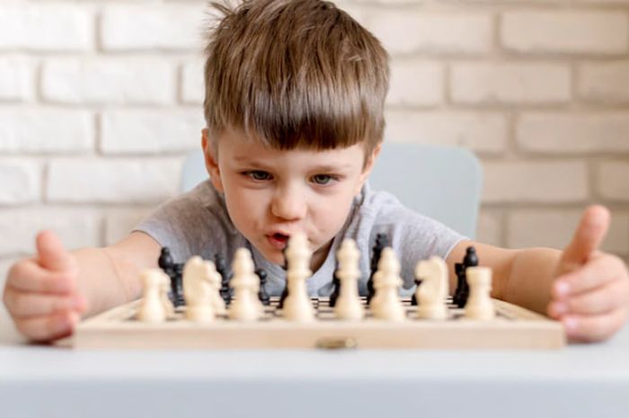 Mengenal Tiap Gerakan Bidak Catur: Pion, Kuda hingga Ratu - Kids