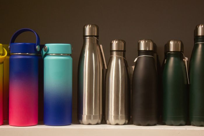 Cara Menghilangkan Bau Tengik pada Botol Minum Stainless Steel, Cukup ...