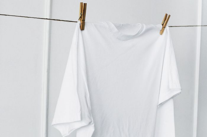 7 Tips Mencuci Baju Putih Ala Laundry agar Tetap Bersih Seperti Baru ...
