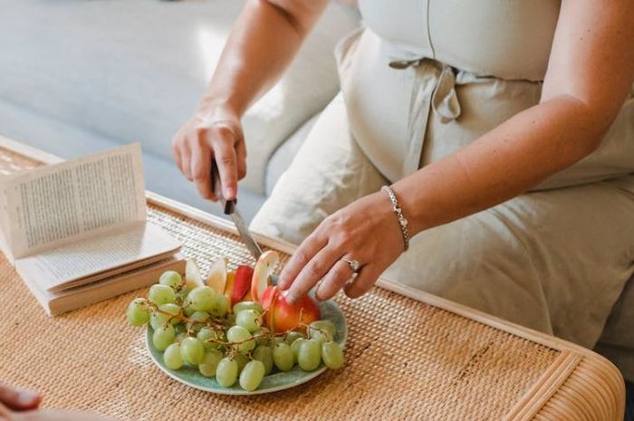Enggak Perlu Diet Ketat, Yuk Ikuti Tips Diet Sehat untuk Ibu Hamil ...