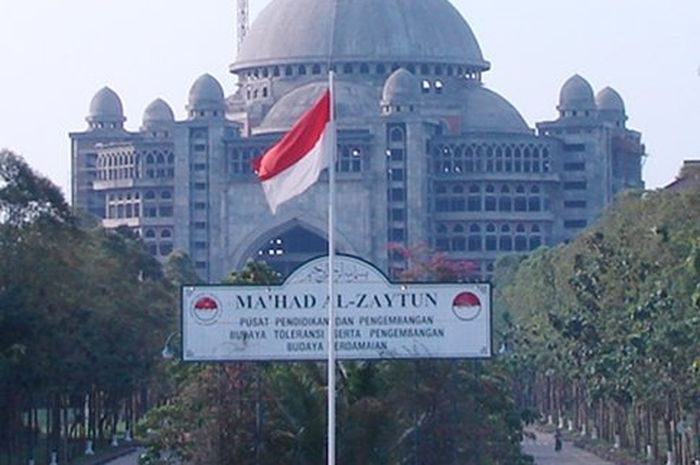 Mengenal Sosok Panji Gumilang Dan Pondok Pesantren Al Zaytun Yang | My ... Mengenal Sosok Panji Gumilang Dan Pondok Pesantren Al Zaytun Yang | My ...