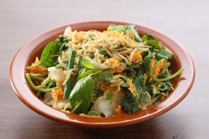 Resep Urap Tabur Teri Goreng Enak, Menu Sehat yang Tak Pernah Bikin ...