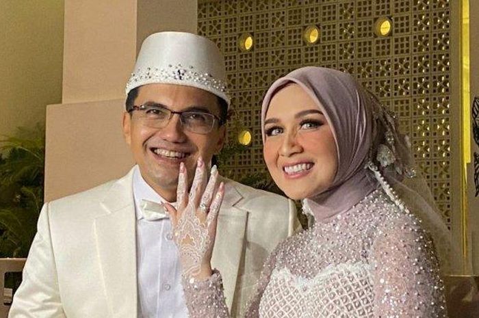 Bikin Sahrul Gunawan Jatuh Cinta, Inilah Sederet Prestasi Dine Mutiara ...