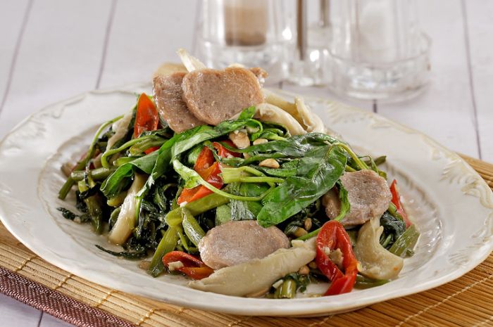 Resep Tumis Kangkung Bakso, Menu Simple Serba Kangkung yang Tak Pernah ...