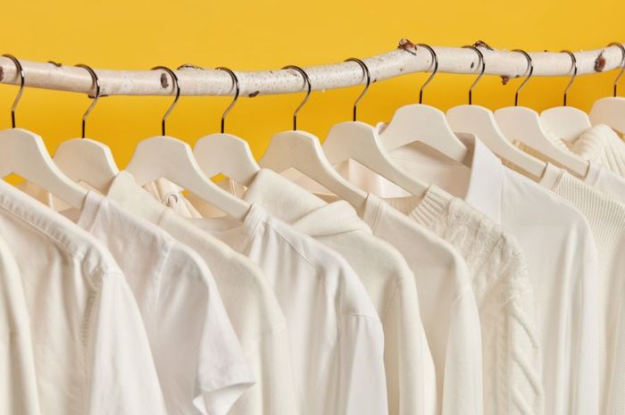 Harus Tahu! Sinar Matahari Ternyata Bisa Bikin Baju Putih Jadi Kuning ...