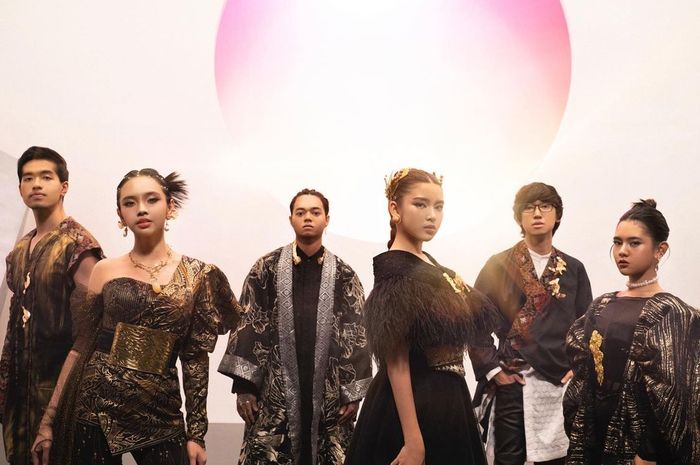 Lirik Lagu Baru Weird Genius - Glorious yang Jadi Official Theme Song ...